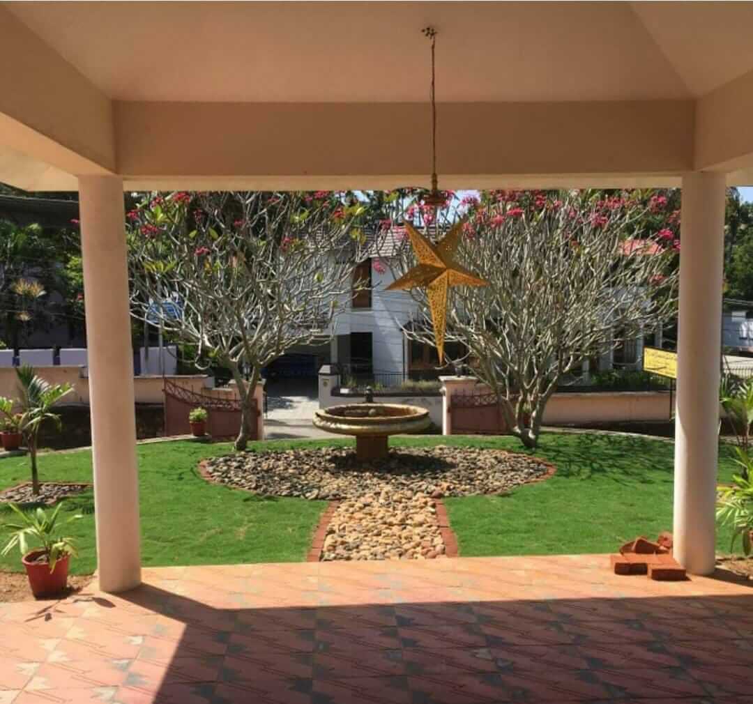 School Gallery - L'école Chempaka Silver Oak